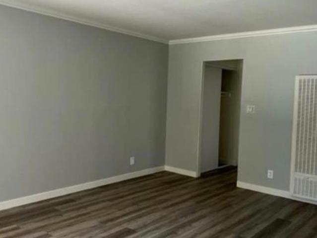 1 Br, 1 bath, Condo 8834 Topanga Canyon Blvd