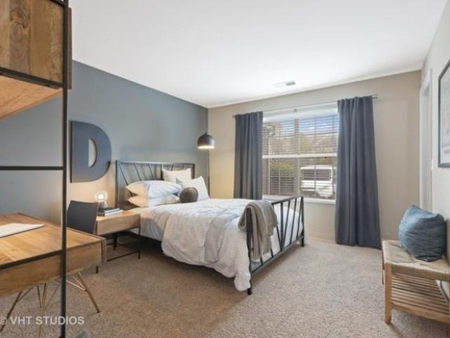 1 Br, 1 bath, Condo 89 Kensington Circle