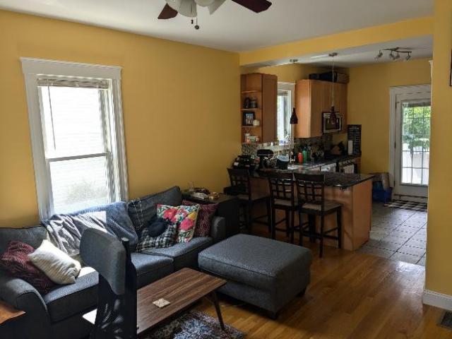 1 Br, 1 bath, Condo 8 Cedar St