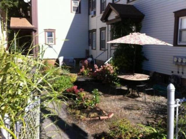 1 Br, 1 bath, Condo 8 Prescott St