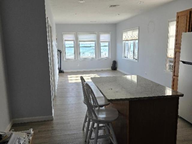 1 Br, 1 bath, Condo 8 Rodney Rd