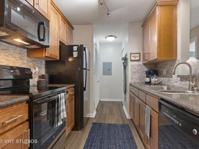 1 Br, 1 bath, Condo 8 Sterling Circle