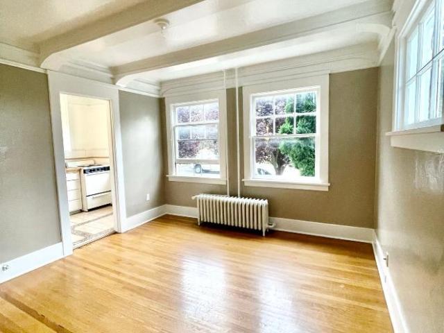 1 Br, 1 bath, Condo 901 N M St