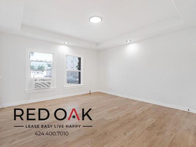 1 Br, 1 bath, Condo 901 S Ardmore Ave