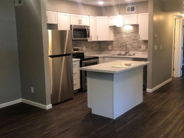 1 Br, 1 bath, Condo 904 Georgian Drive