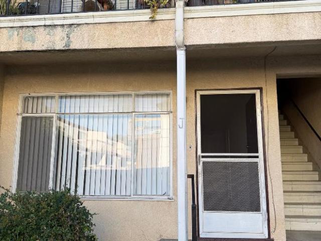 1 Br, 1 bath, Condo 918 W Huntington Drive