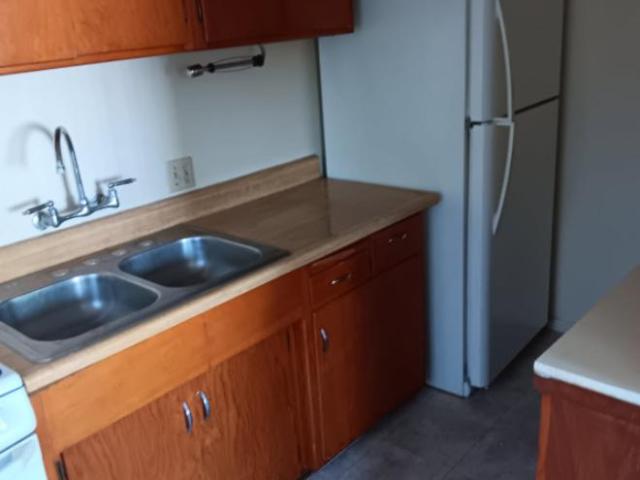 1 Br, 1 bath, Condo 919 South Marengo Avenue