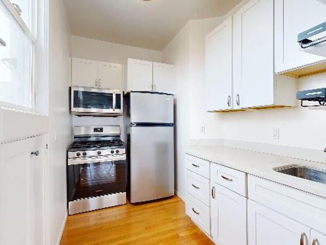 1 Br, 1 bath, Condo 920 Taylor St