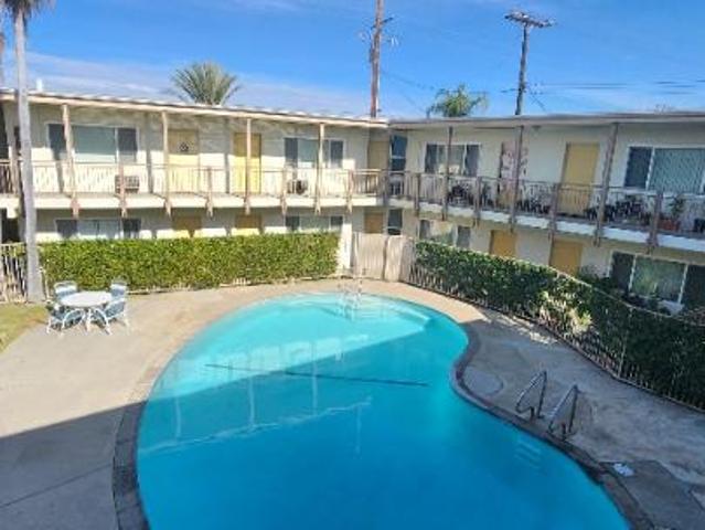 1 Br, 1 bath, Condo 9242 Telegraph Rd