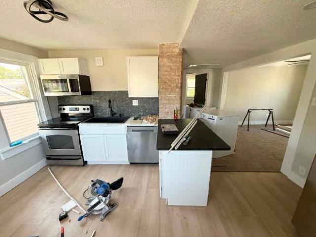 1 Br, 1 bath, Condo 924 Dayton Ave