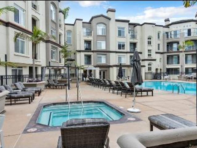 1 Br, 1 bath, Condo 9253 Regents Rd
