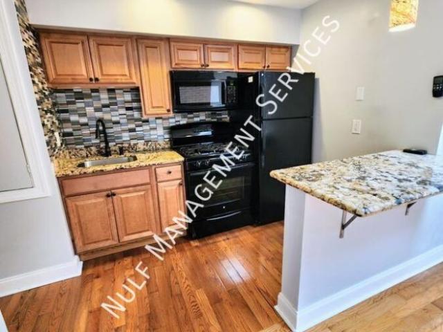 1 Br, 1 bath, Condo 926 Portland Street