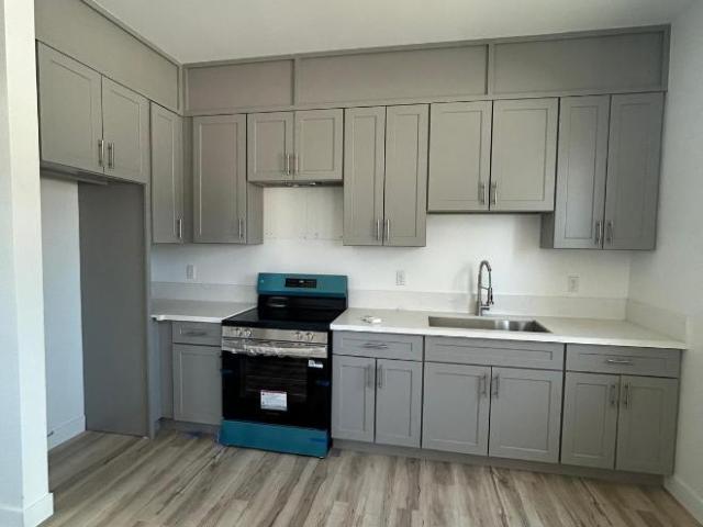 1 Br, 1 bath, Condo 9308 E Ave T6