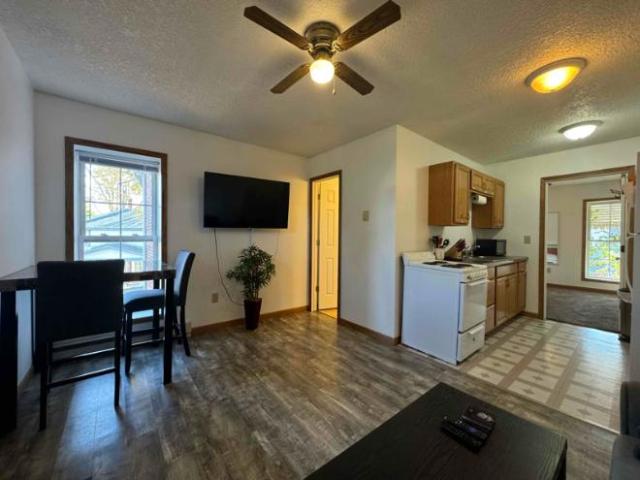 1 Br, 1 bath, Condo 931 Middle St