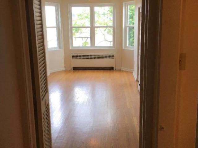1 Br, 1 bath, Condo 933 Saint Paul Street