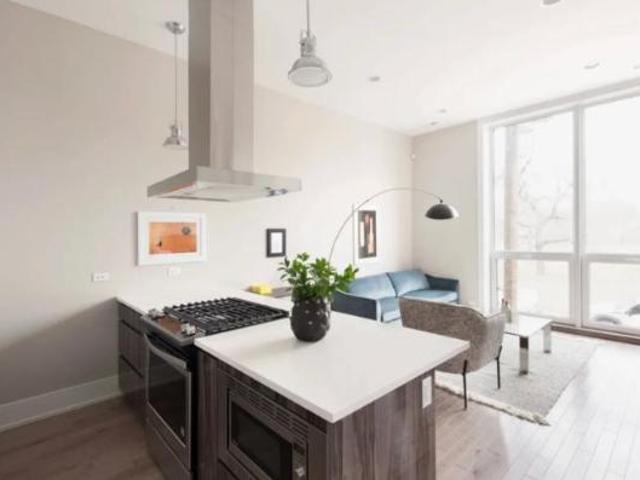 1 Br, 1 bath, Condo 939 N Crosby St