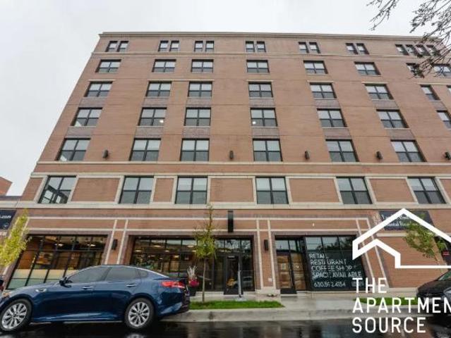 1 Br, 1 bath, Condo 949 West Dakin Street