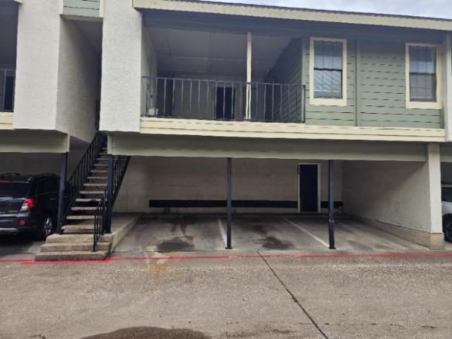 1 Br, 1 bath, Condo 9605 Walnut