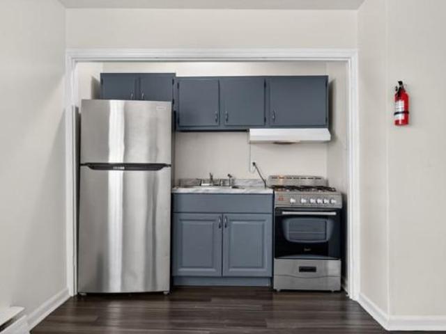 1 Br, 1 bath, Condo 9 11 Sanhican Drive