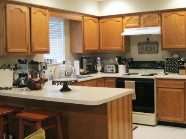 1 Br, 1 bath, Condo 13 Albro Street