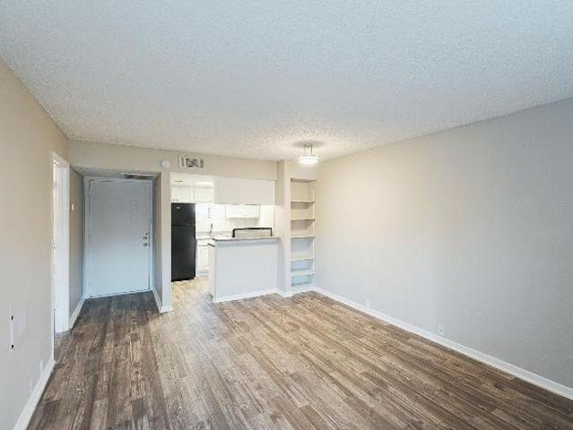 1 Br, 1 bath, Condo 13 Belair Dr