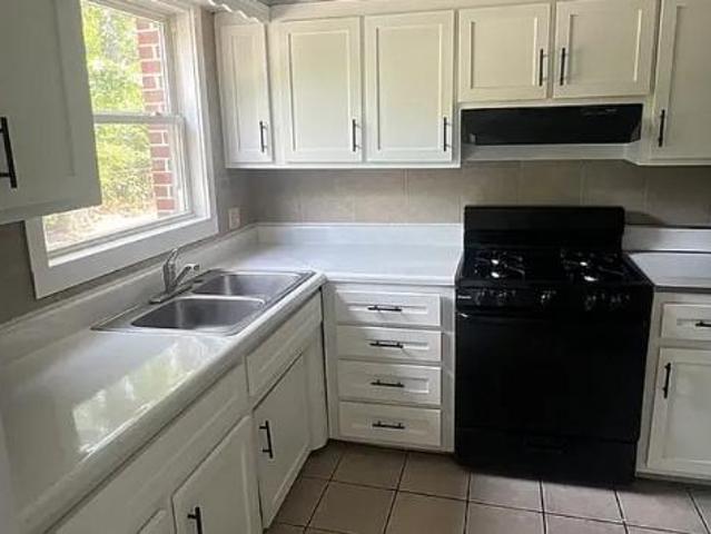 1 Br, 1 bath, Condo 1005 Dock St