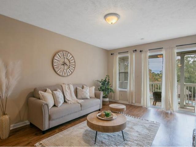 1 Br, 1 bath, Condo 1006 Brookhollow Dr