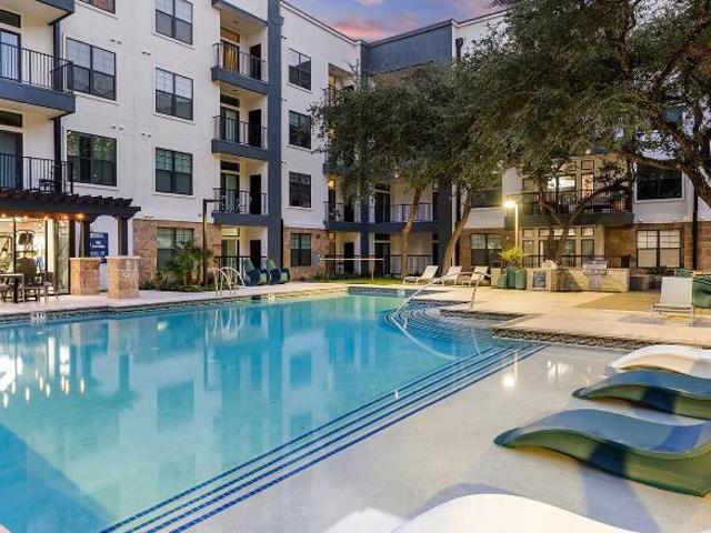 1 Br, 1 bath, Condo 10011 Stonelake Blvd