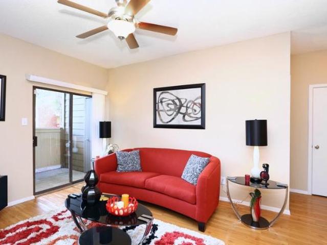 1 Br, 1 bath, Condo 1003 Justin Ln