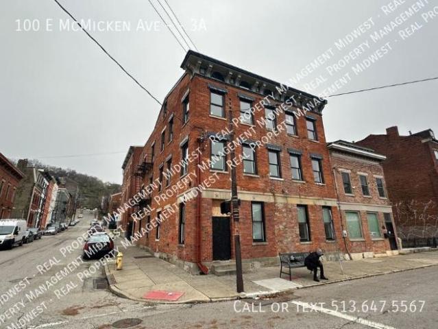 1 Br, 1 bath, Condo 100 E Mcmicken Ave