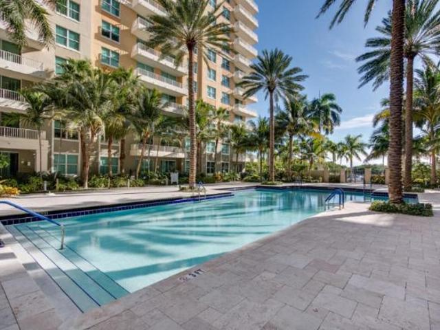 1 Br, 1 bath, Condo 100 Ne 6th Street