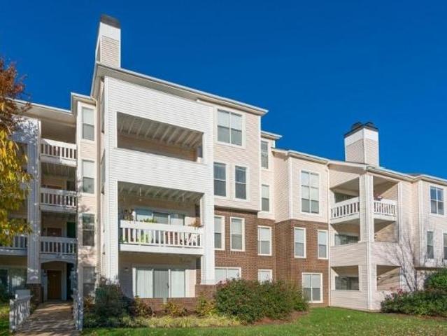 1 Br, 1 bath, Condo 100 Red Fox Lane