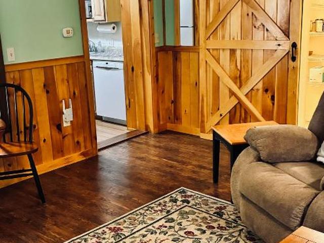 1 Br, 1 bath, Condo 100 Winn Rd