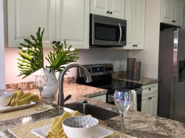 1 Br, 1 bath, Condo 10141 West Sunrise Blvd