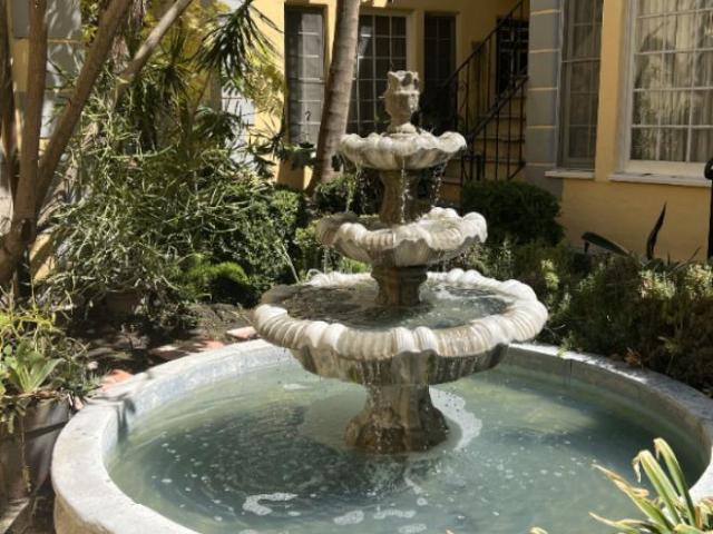 1 Br, 1 bath, Condo 1016 S Masselin Ave