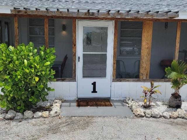 1 Br, 1 bath, Condo 10117 Cortez Rd