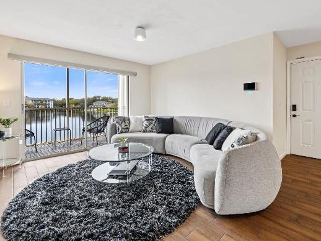1 Br, 1 bath, Condo 10122 Winsford Oak Blvd