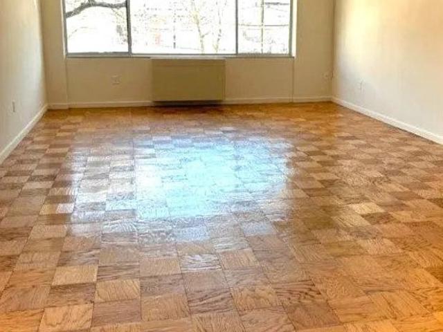 1 Br, 1 bath, Condo 101 Monmouth St