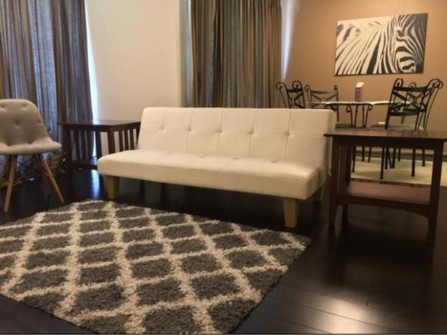 1 Br, 1 bath, Condo 10250 Prince Pl