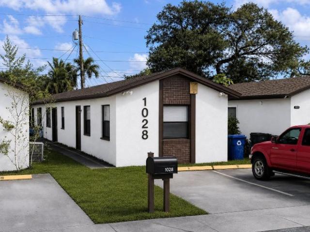 1 Br, 1 bath, Condo 1028 NW 6 Ave