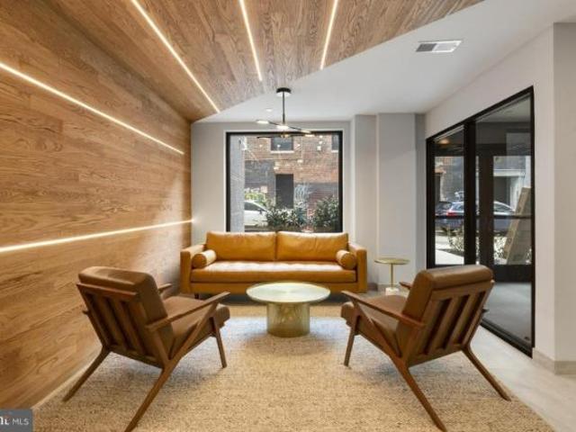 1 Br, 1 bath, Condo 102 W Berks St