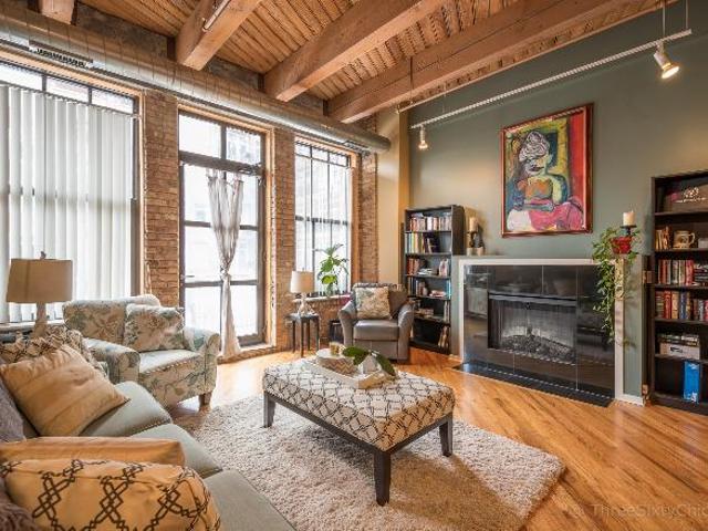 1 Br, 1 bath, Condo 1040 W Adams