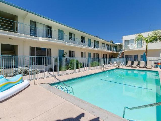 1 Br, 1 bath, Condo 1041 20th St