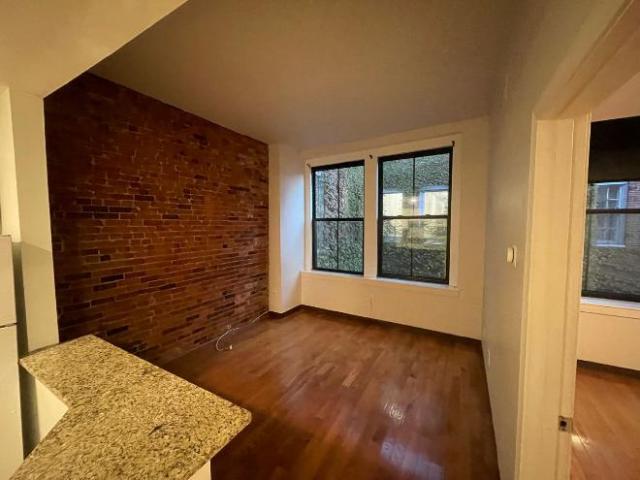 1 Br, 1 bath, Condo 105 Washington Street
