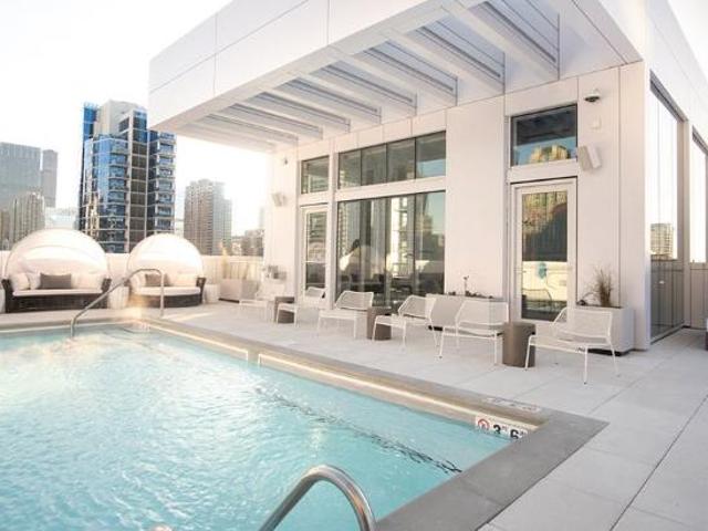 1 Br, 1 bath, Condo 106 W Chicago Ave