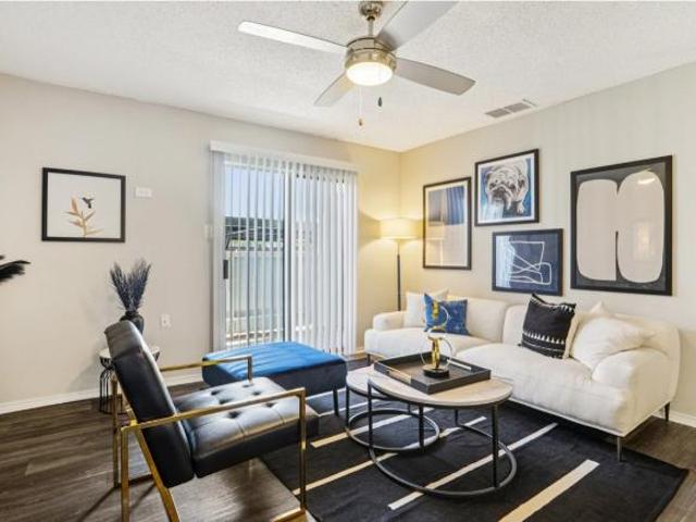 1 Br, 1 bath, Condo 1070 Mearns Meadow Blvd