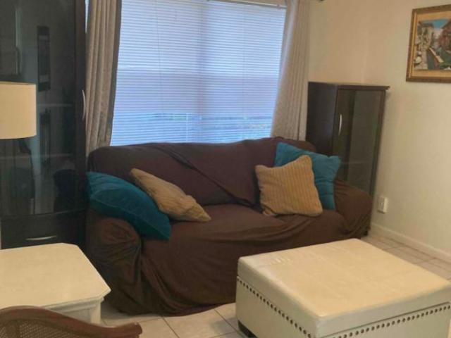 1 Br, 1 bath, Condo 107 Ne 8th St