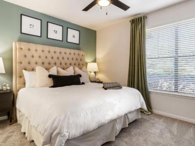 1 Br, 1 bath, Condo 10851 W Montfair Blvd
