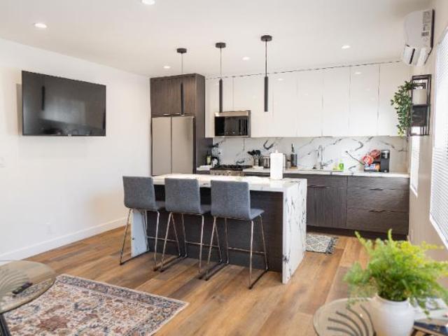 1 Br, 1 bath, Condo 10863 Kling St