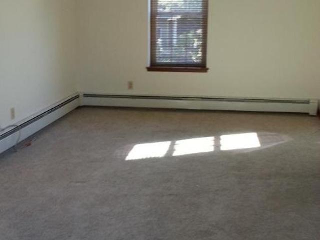 1 Br, 1 bath, Condo 108 Apsely St